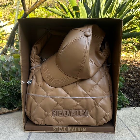Steve Madden | Bags | Steve Madden Quilted Hobo Bag Purse Baseball Cap ...